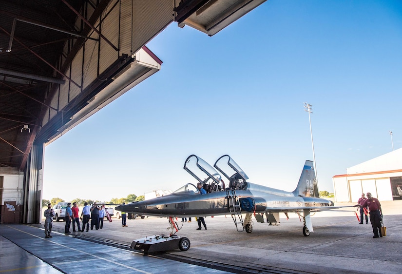 12th FTW demos remotely controlled aircraft towing systems > 12th ...