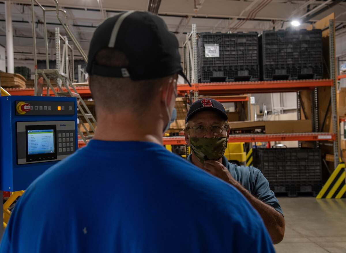 Scott Logistics unit innovates with Vertical Lift Module > Nellis Air ...