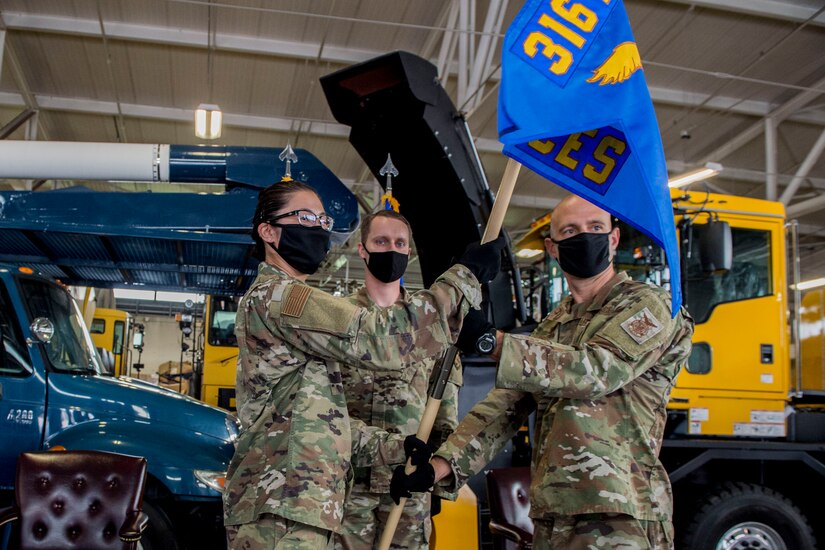 316th CES receives new commander > Joint Base Andrews > Article Display