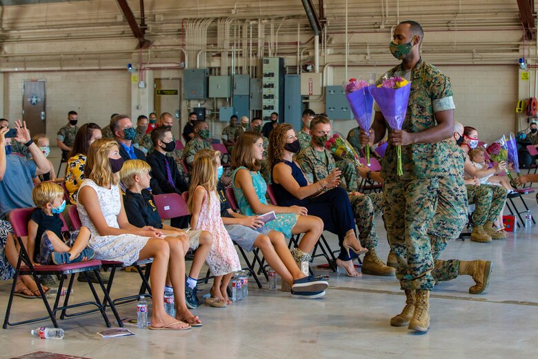 Change of Command Ceremony > Marine Corps Air Station Yuma > Article