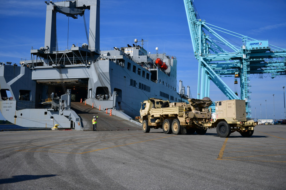 SDDC, Total Force team load first DEFENDER-Europe 21 equipment > U.S ...