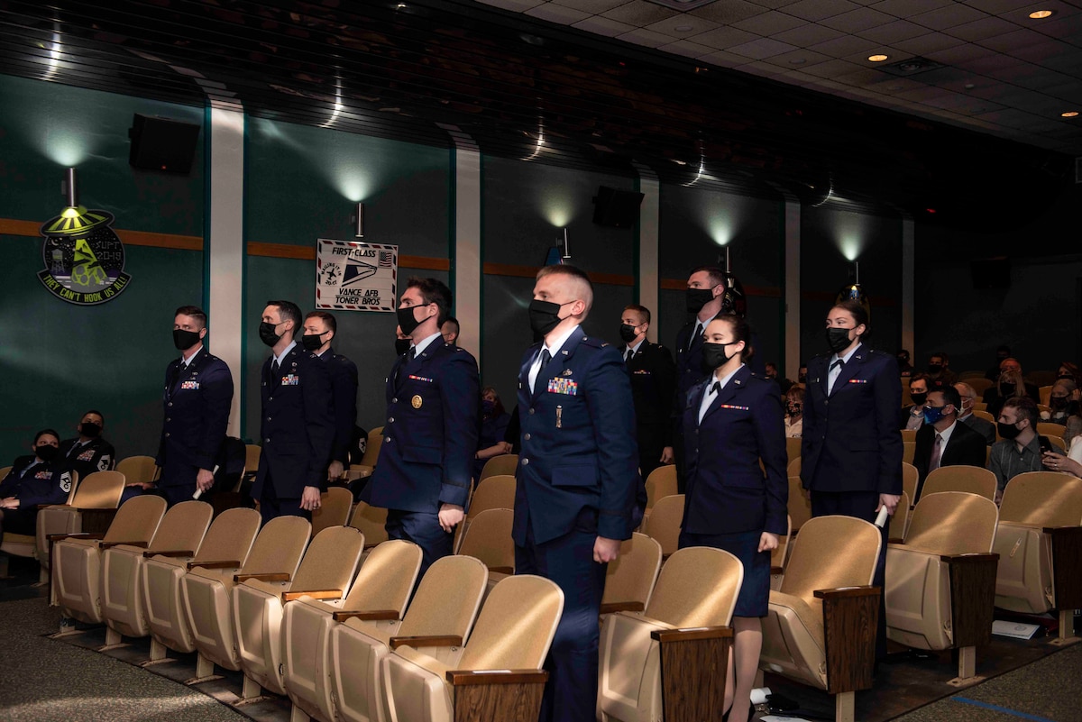 Vance AFB graduates first pilots from UPT 2.5 > Vance Air Force Base ...