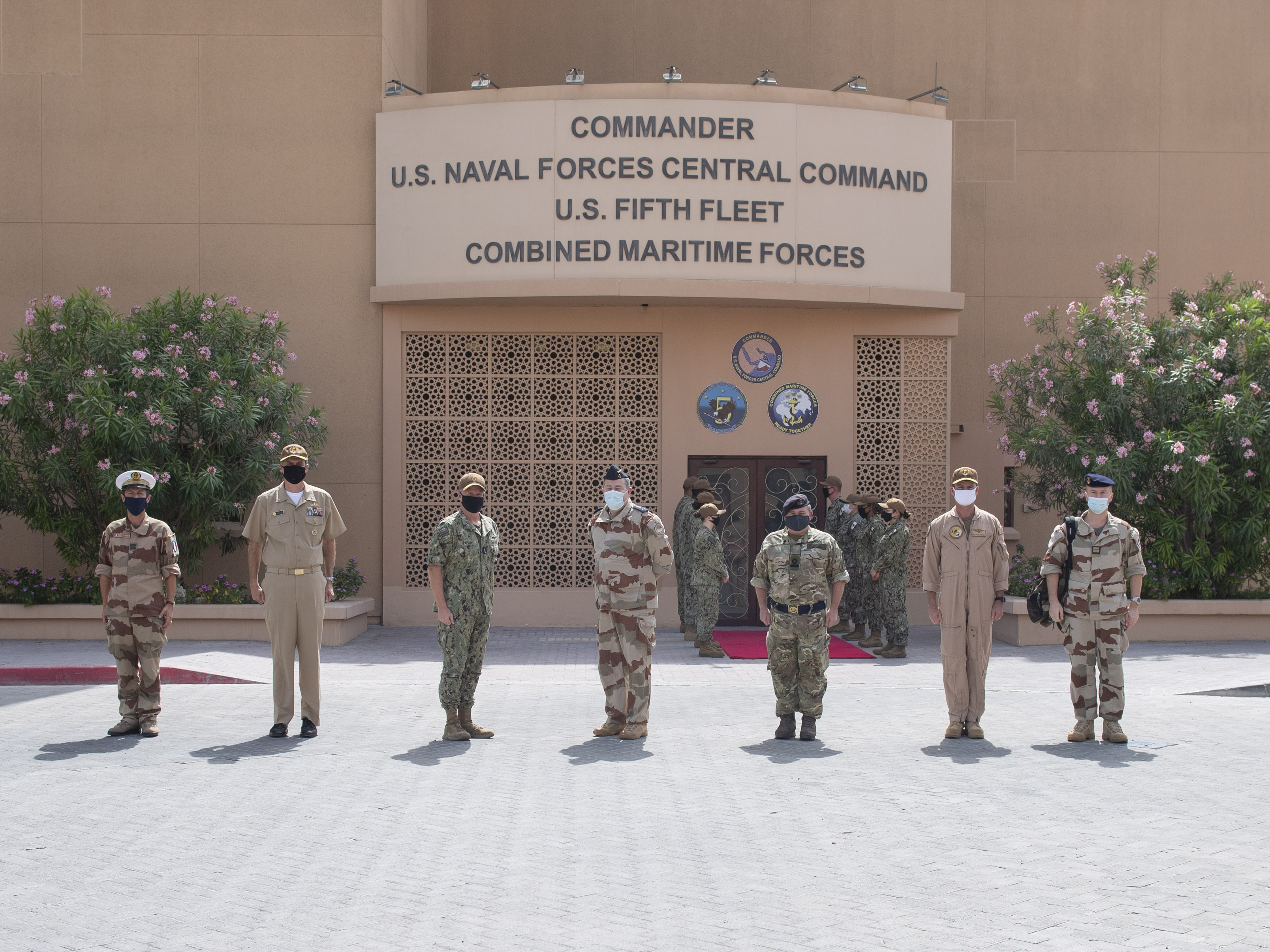 French Armed Forces Chief of Joint Operations visits U.S. 5th Fleet