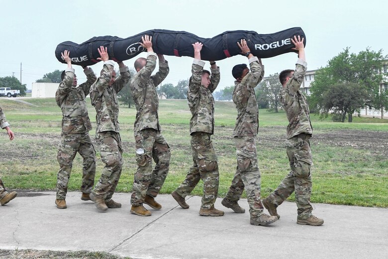 Memorial Log Carry for Special Warfare Training Wing Airman > Air ...
