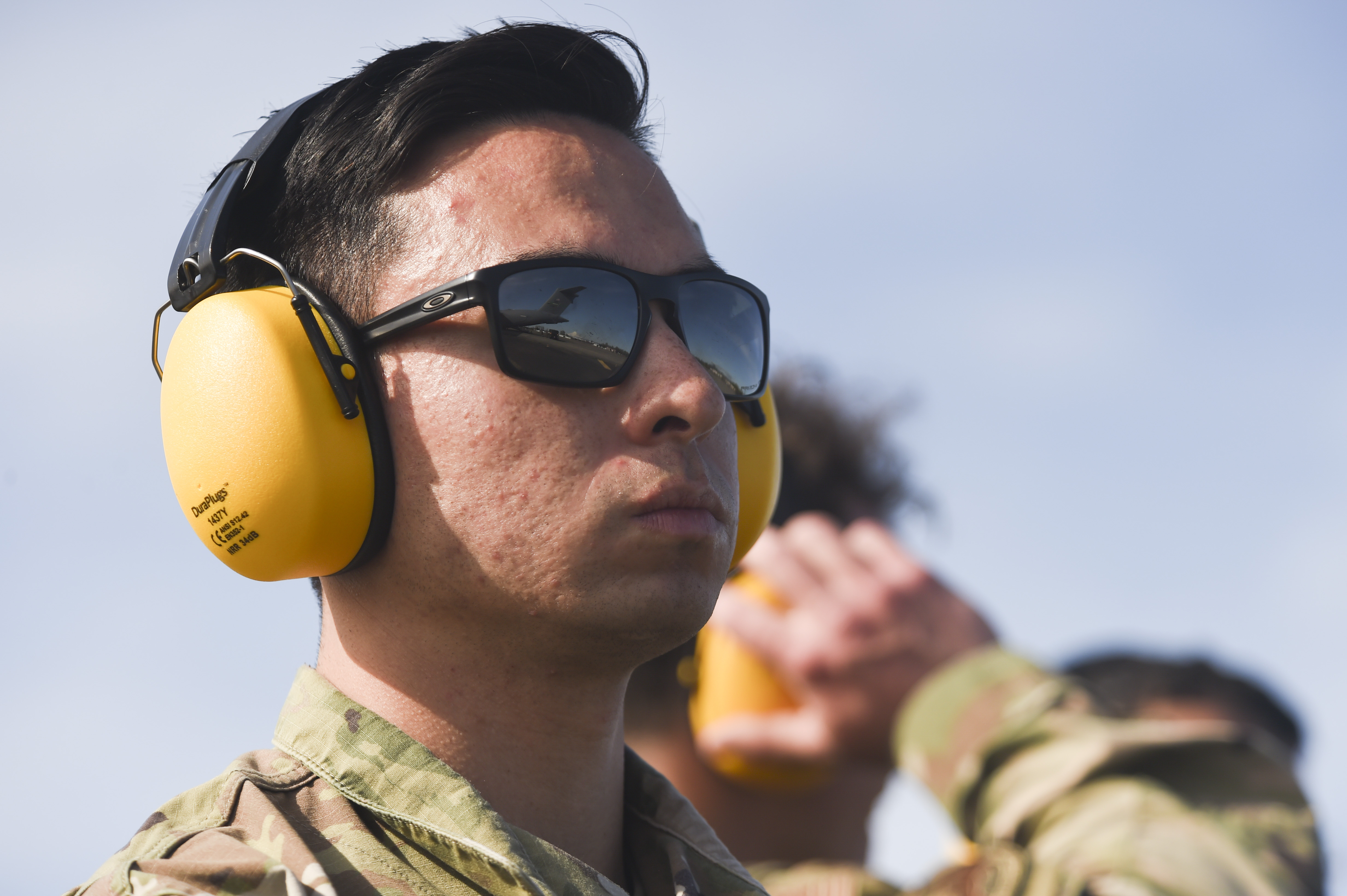 Team McChord demonstrates first C-17 wet-wing defuel procedure