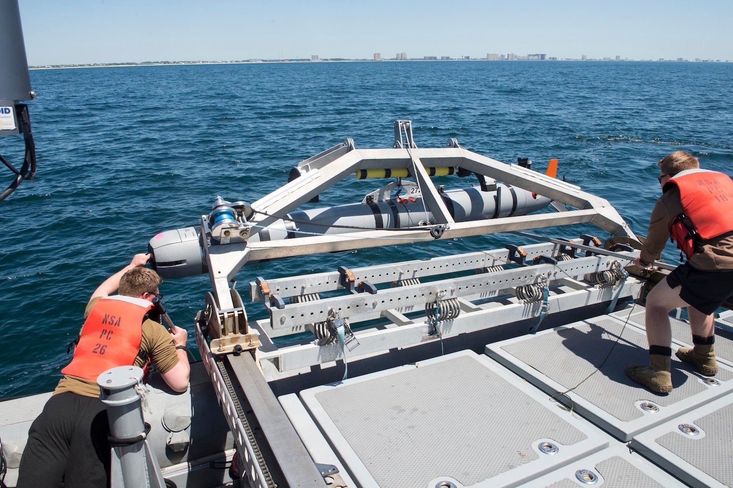 Expeditionary Mine Countermeasures Company Uses UUVs to Complete Certification Exercise > United ...
