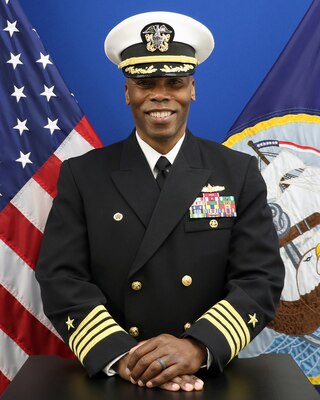 Surface Warfare Officers School Command: Leadership - NETC