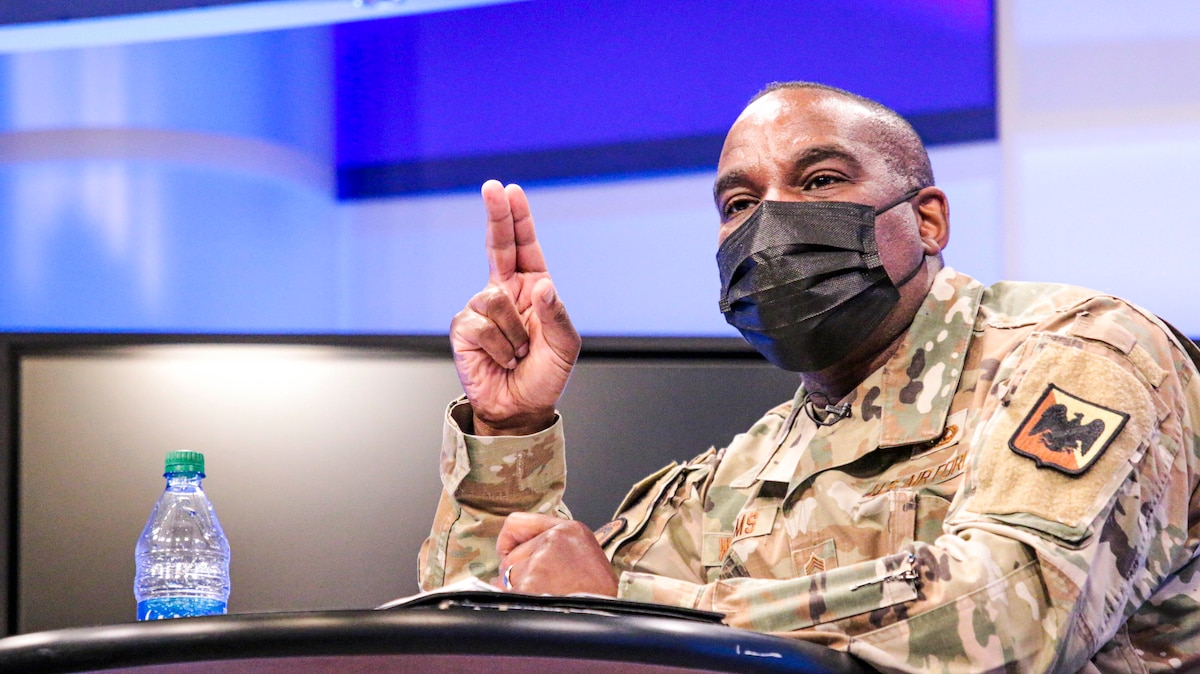 ANG Command Chief Williams visits TEC > Air National Guard > Article ...