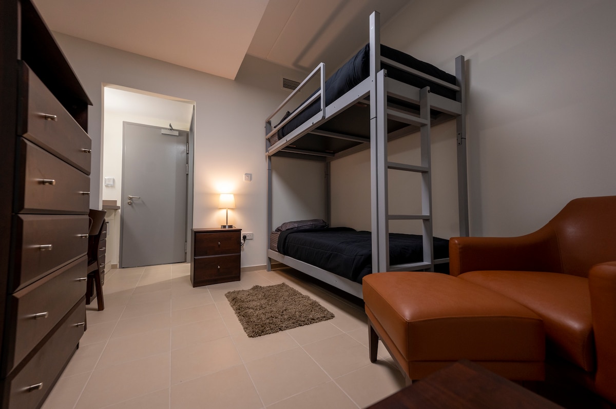 Qatar Ministry of Defense presents new dorms to AUAB > U.S. Air Forces Central > Article Display