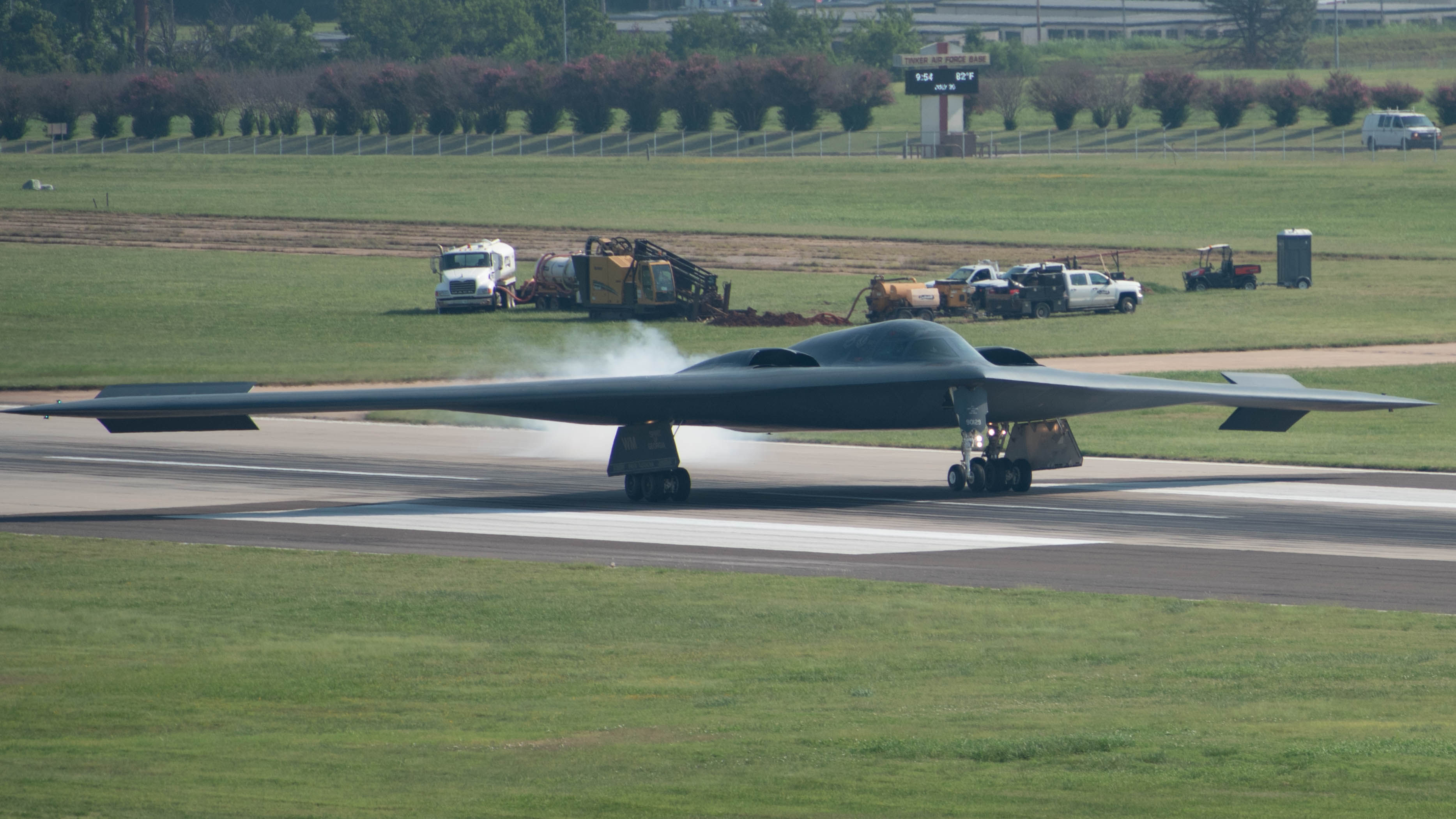 B-2 raises spirits at Tinker > Tinker Air Force Base > Article Display