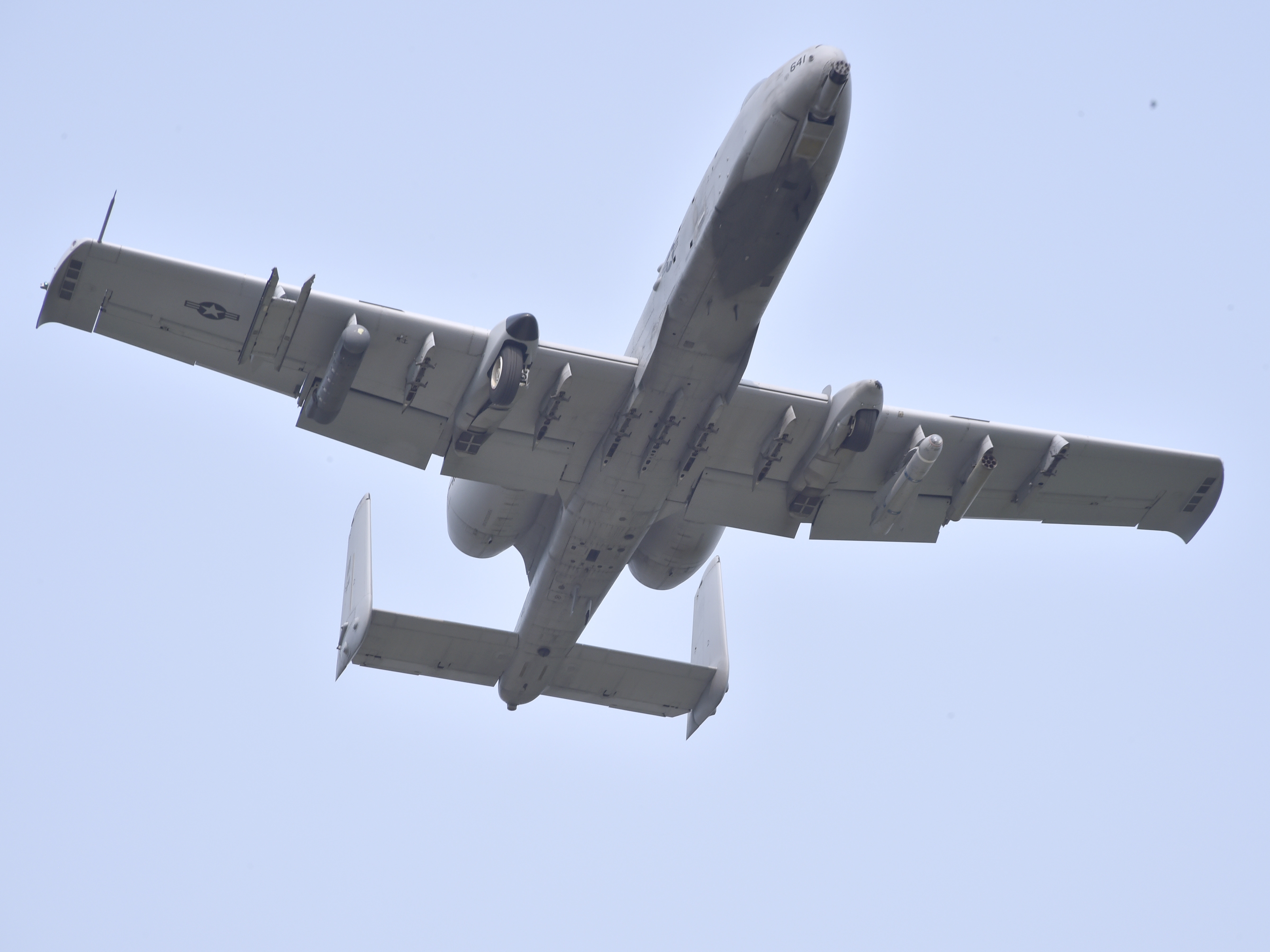 127 Wing makes historic highway landing > Air Combat Command > News