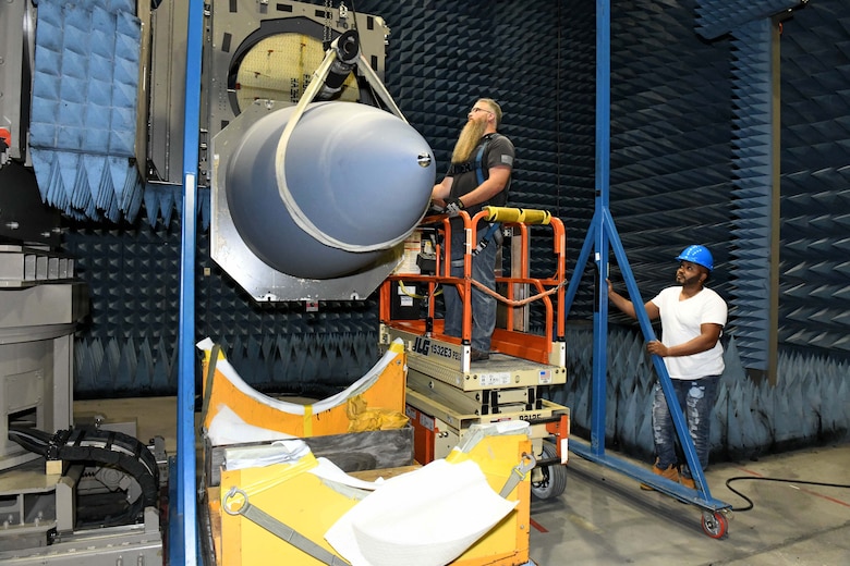 402nd EMXG: Making sure radomes provide clear sight > Robins Air Force ...