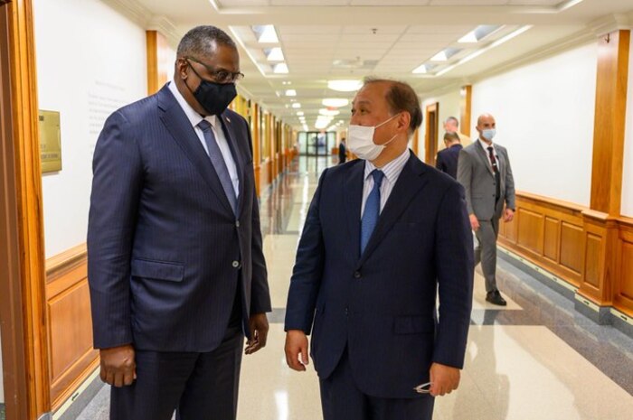 Readout of Secretary of Defense Lloyd J. Austin III's Meeting With ...