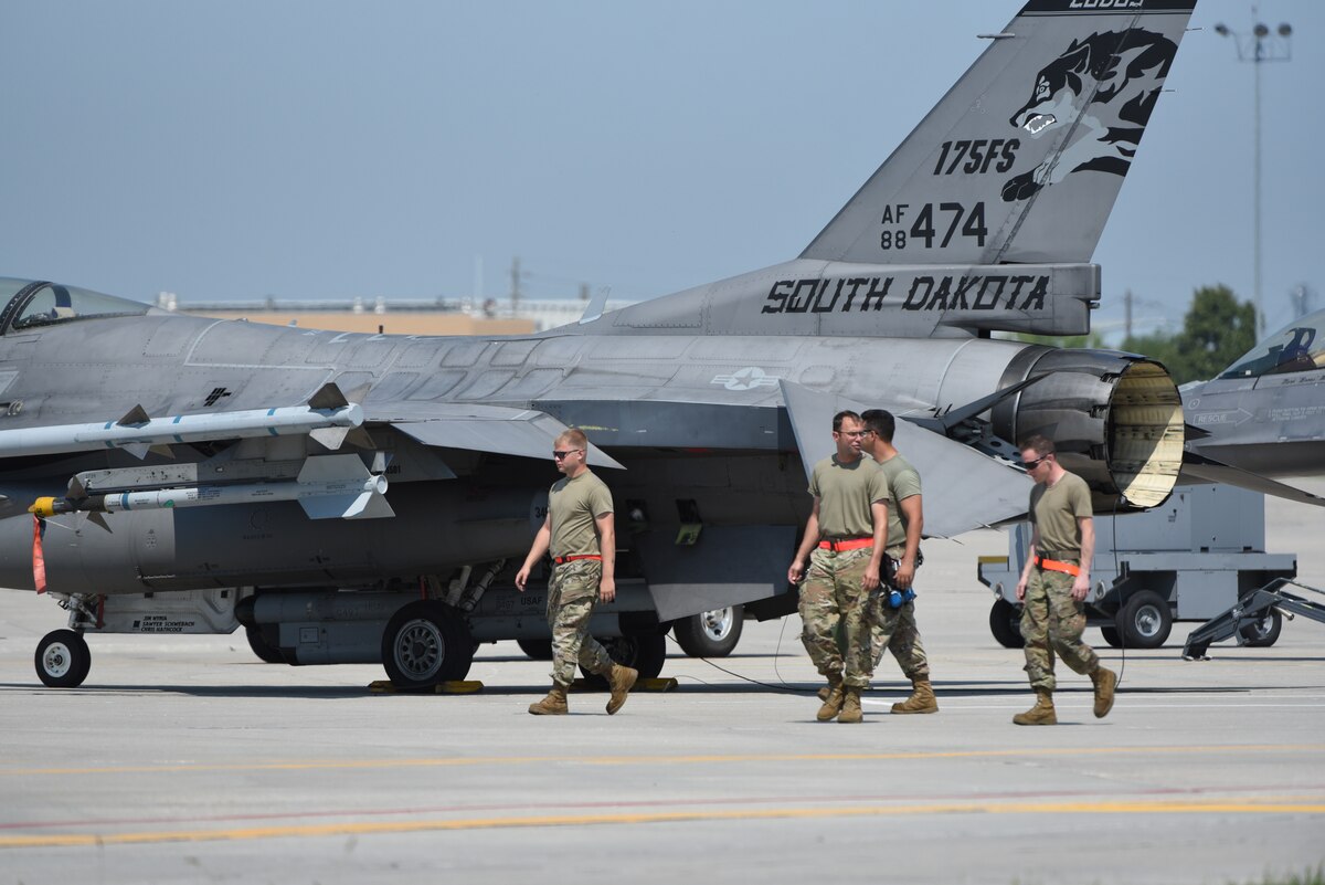 South Dakota ANG F-16’s fly exercise operations from Iowa > 185th Air ...