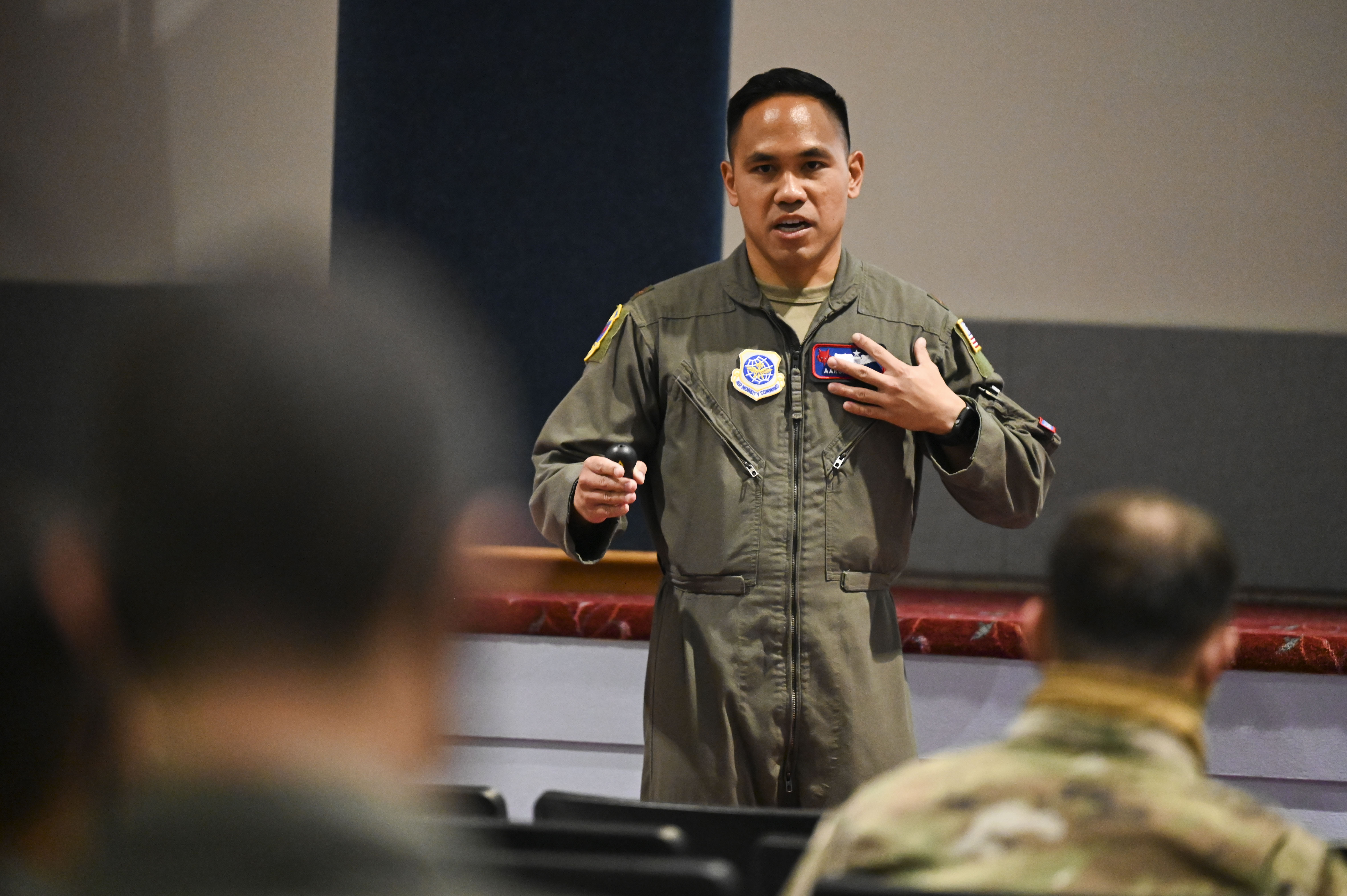 89th AW aircrew showcases mission to McChord Airmen > Team McChord ...