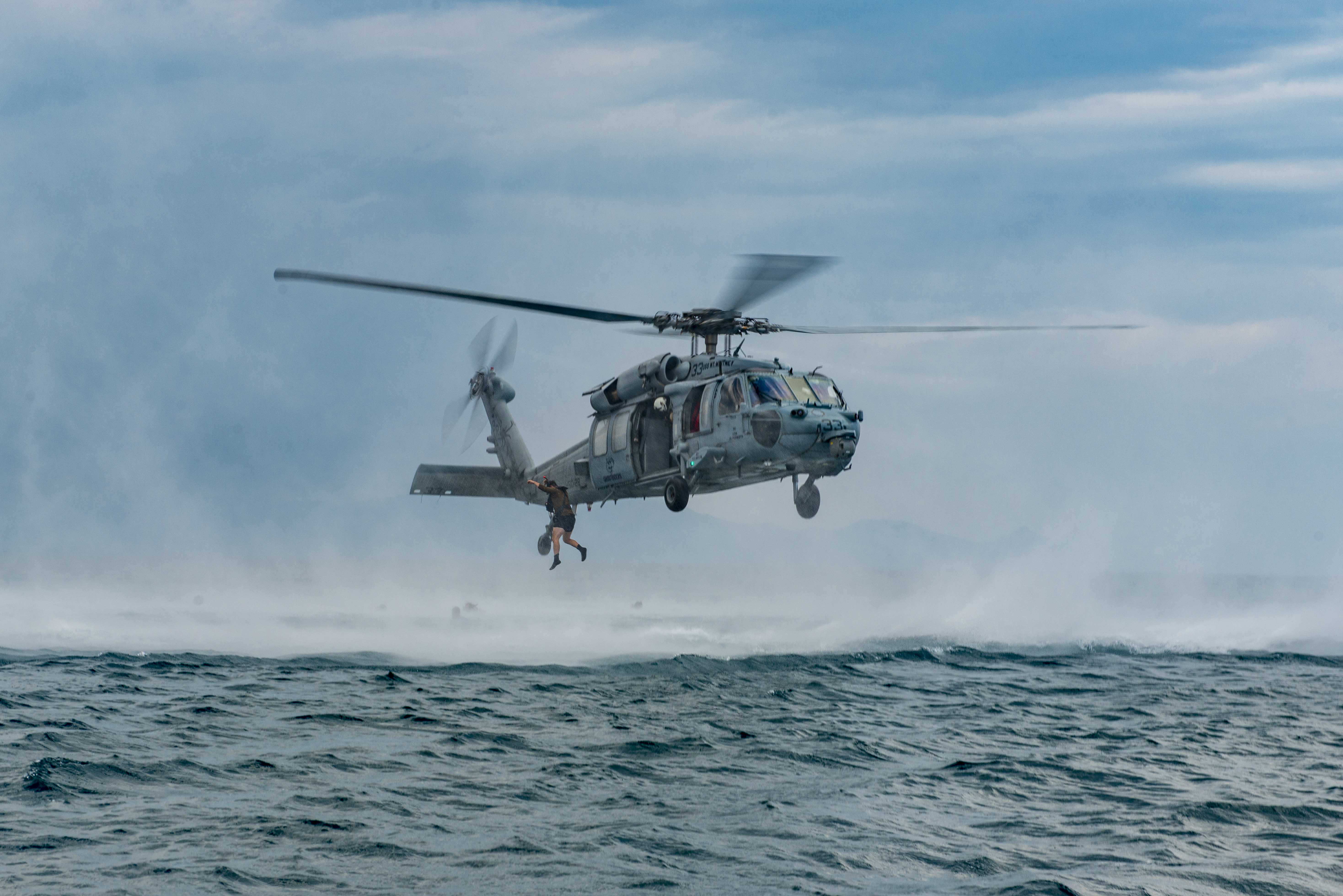 HSC-28 DET 1 Moves to Sigonella > U.S. Naval Forces Europe and Africa ...