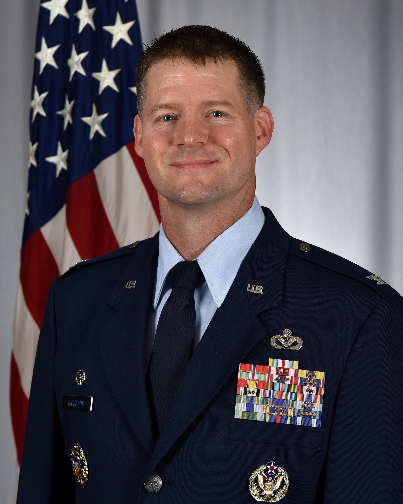DUSTIN C. RICHARDS > Hurlburt Field > Biographies