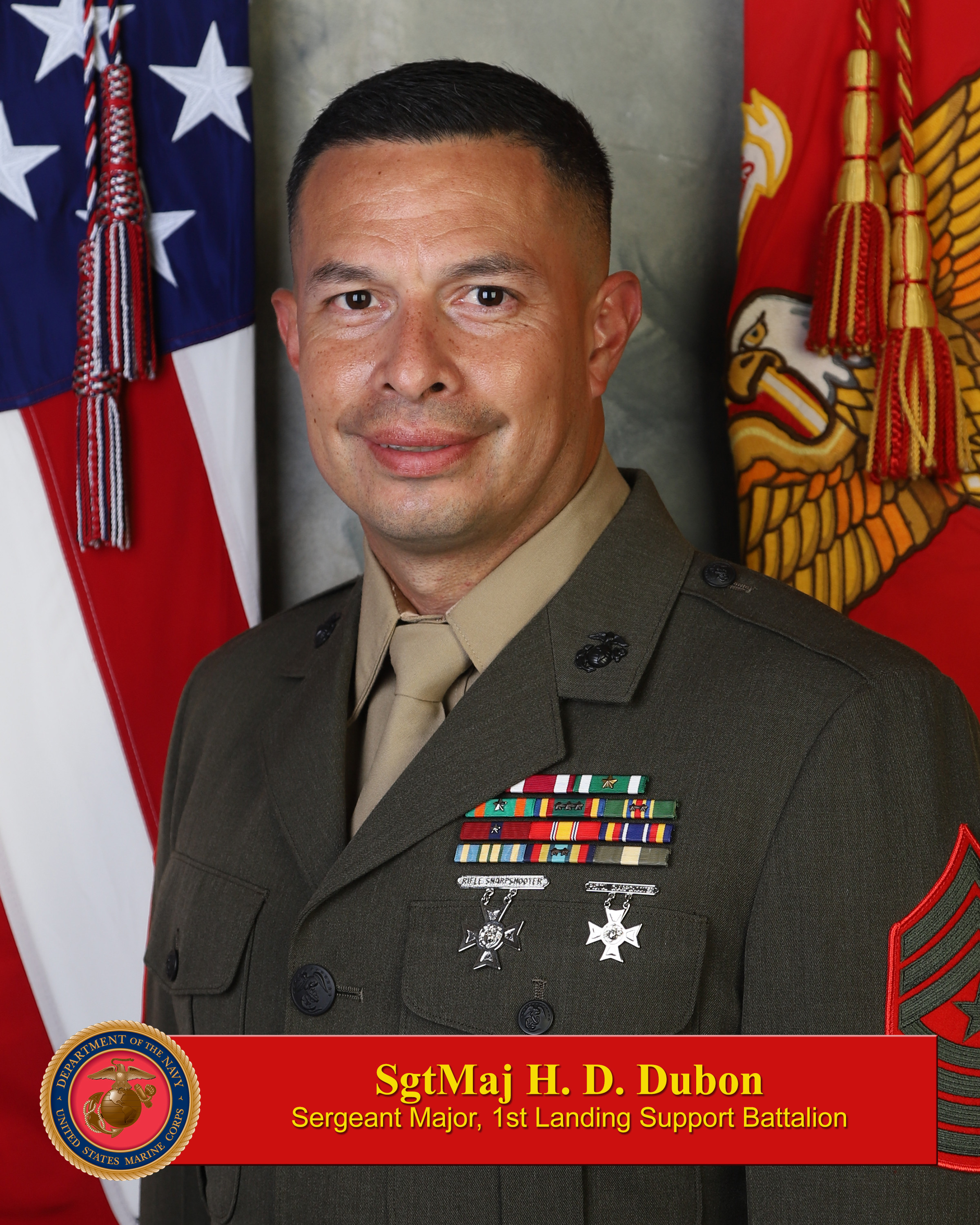 SgtMaj Hugo D Dubon > 1st Marine Logistics Group > Leaders
