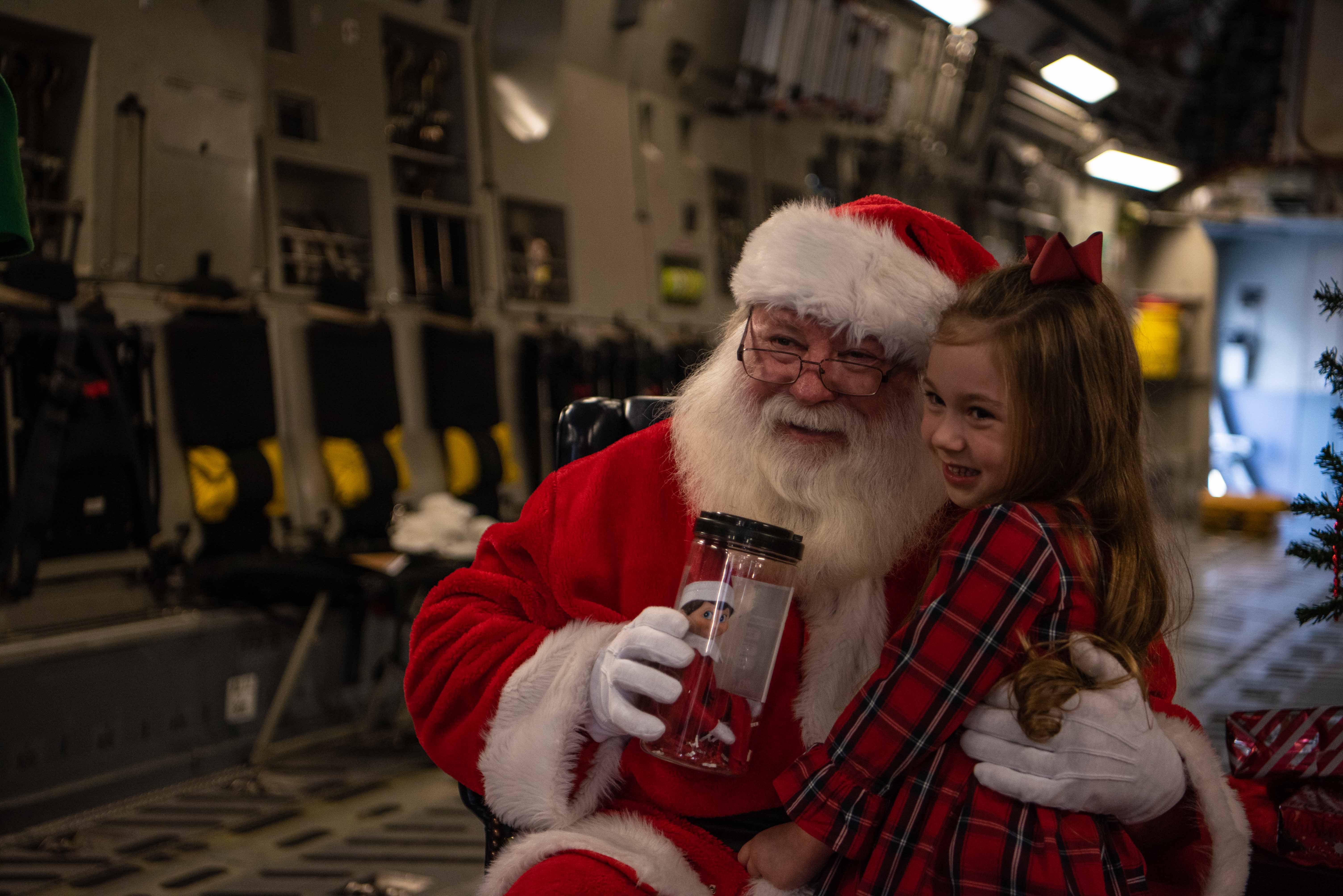 315th AW tradition brings Santa Flight to JBC > Grissom Air Reserve ...