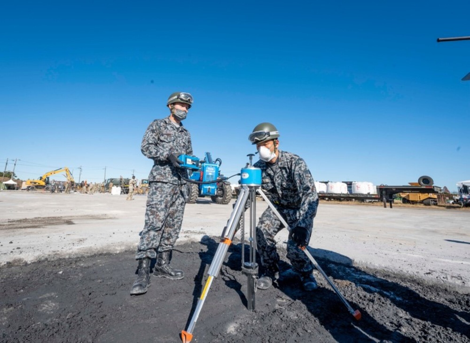 U.S., Koku-Jieitai engineers practice rapid runway repair at Yokota ...