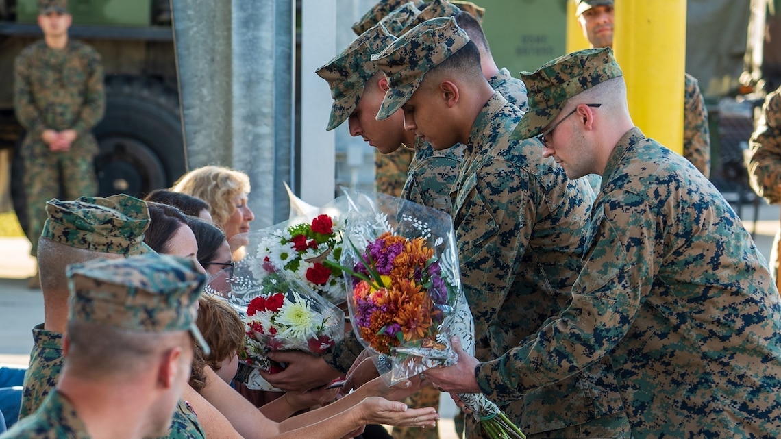 From Crewman to Commander | Marine Reservist Retires After Nearly 29 ...
