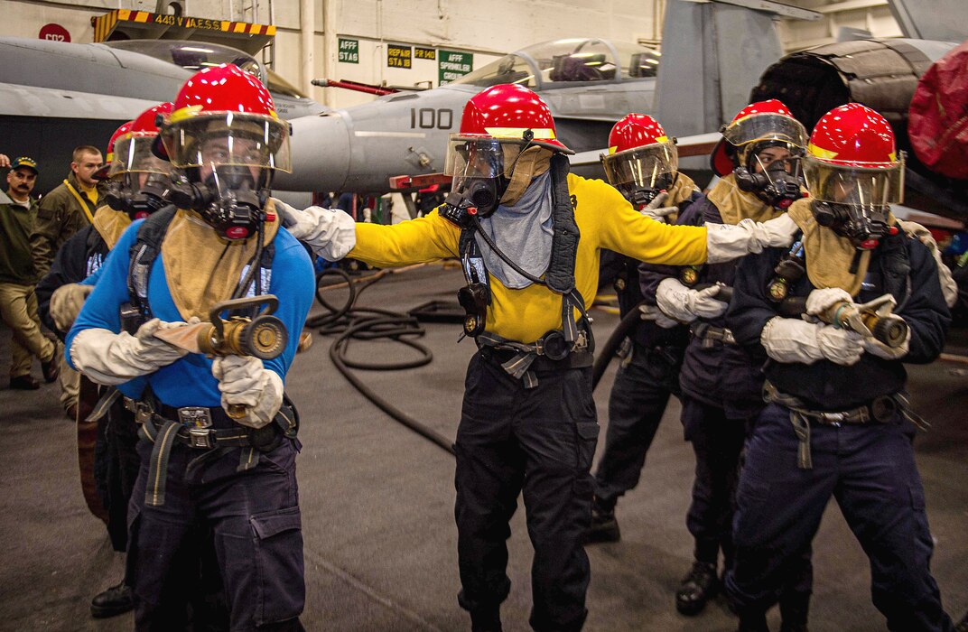 USS Gettysburg Conducts Change of Command Ceremony