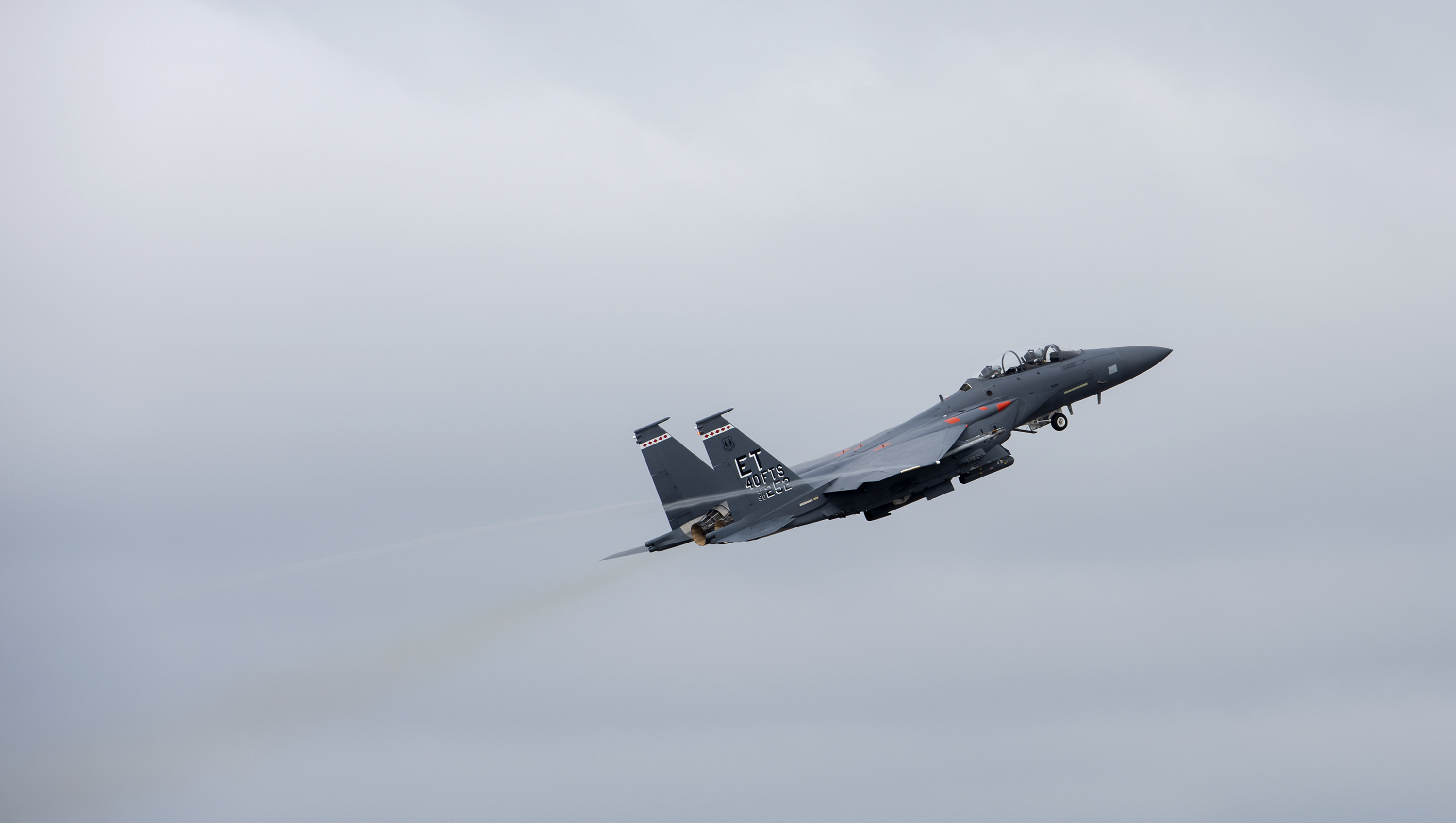 Falcon and Eagle operations > Air Force Test Center > Article Display