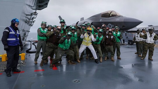 3rd Marine Aircraft Wing > Units > MAG-13 > VMFA-211