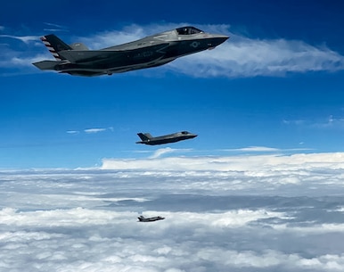 3rd Marine Aircraft Wing > Units > MAG-13 > VMFA-211