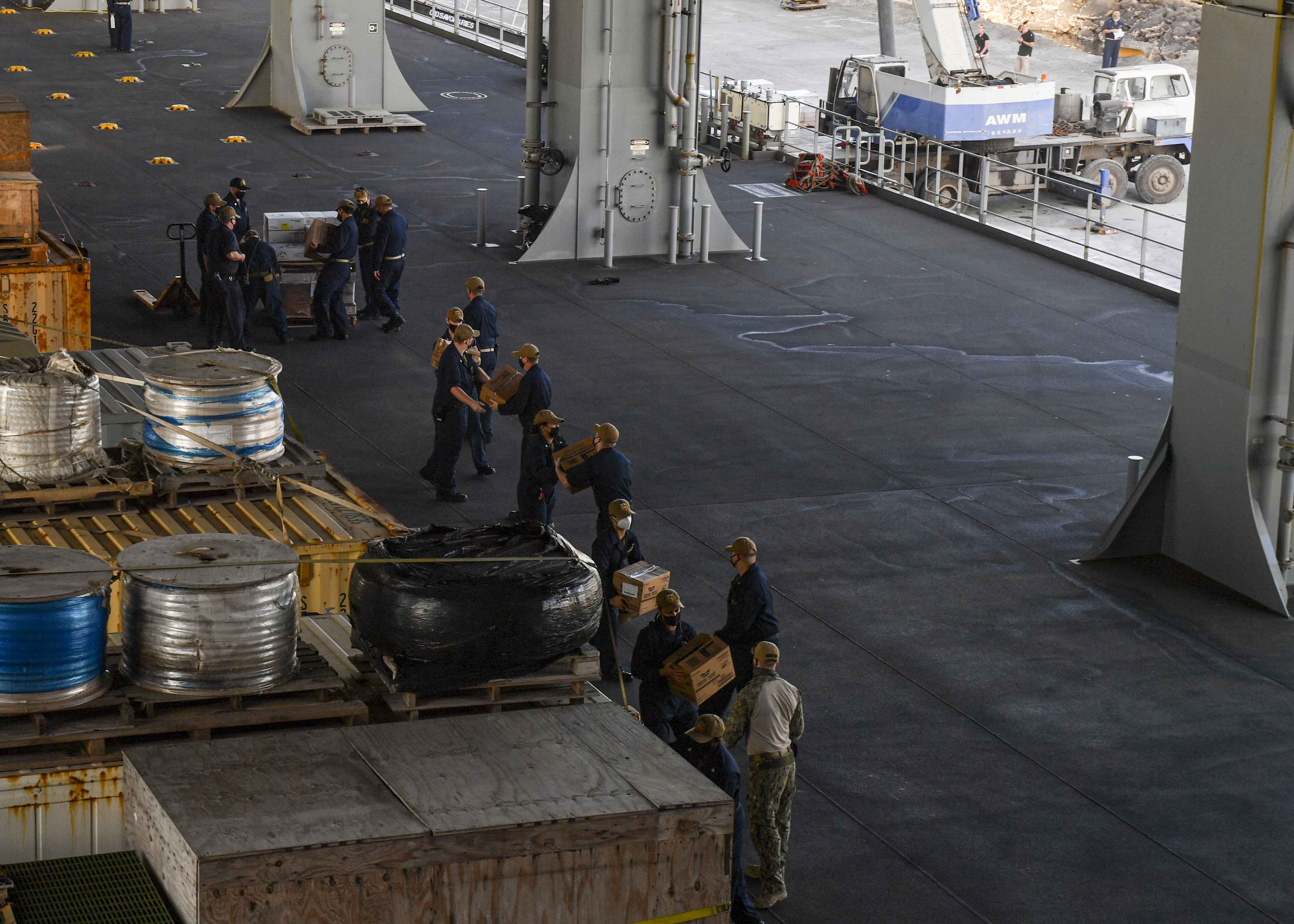 USS Hershel “Woody” Williams Swaps Crew > United States Navy > News Stories USS Hershel “Woody” Williams Swaps Crew > United States Navy > News Stories