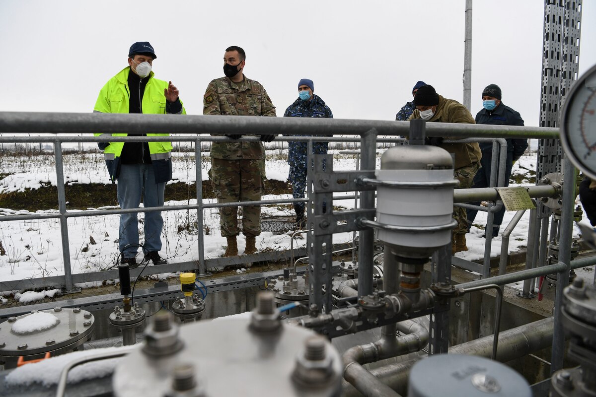 Fueling the Farm > U.S. Air Forces in Europe - Air Forces Africa ...