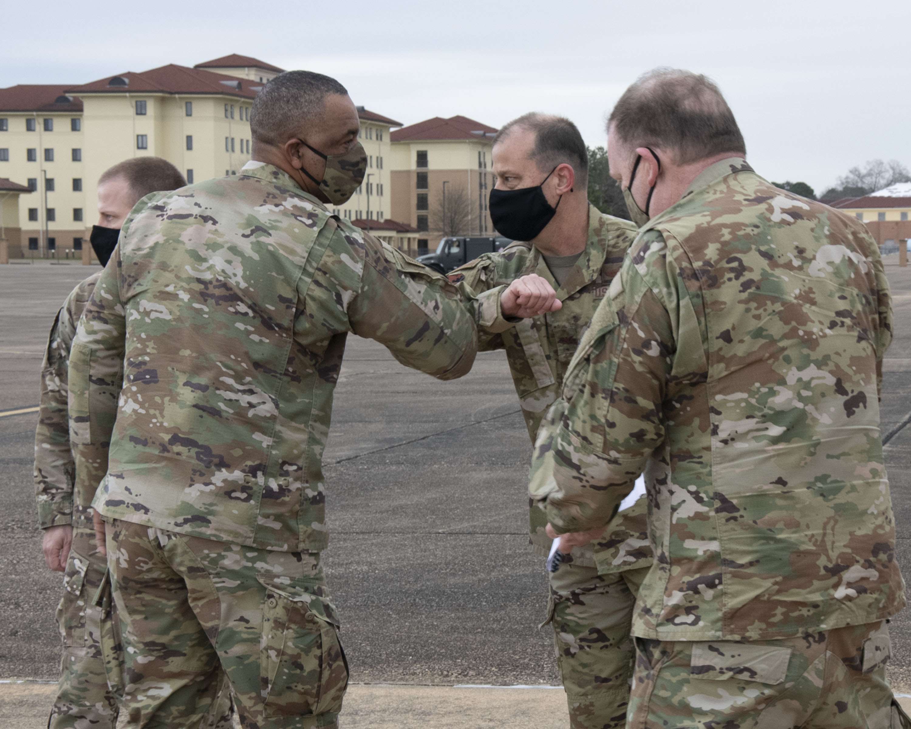 Senior leaders visit 908th Airlift Wing > Dobbins Air Reserve Base ...