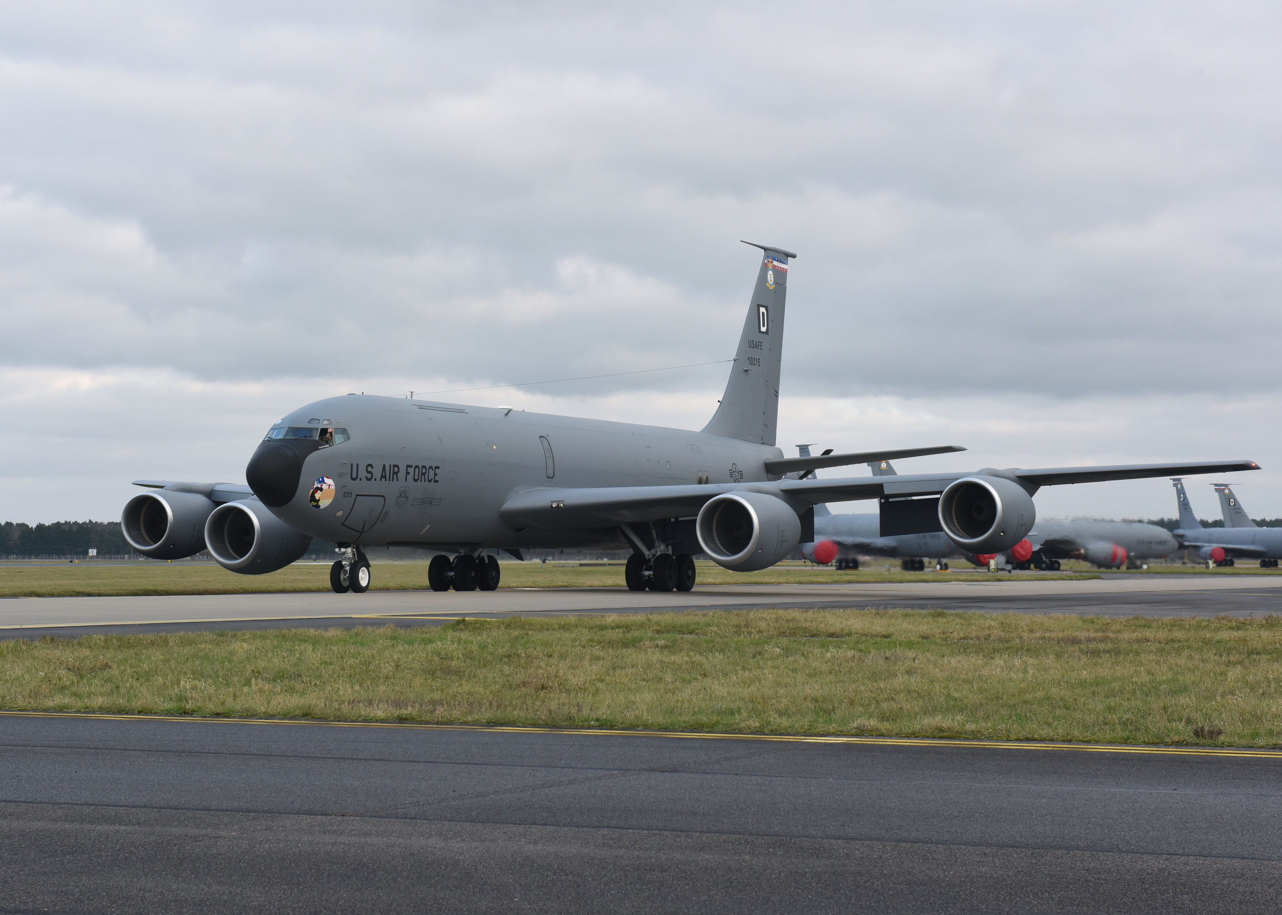 USAFE to CENTCOM, 100th ARW Airmen provide vital DoD support > Royal ...