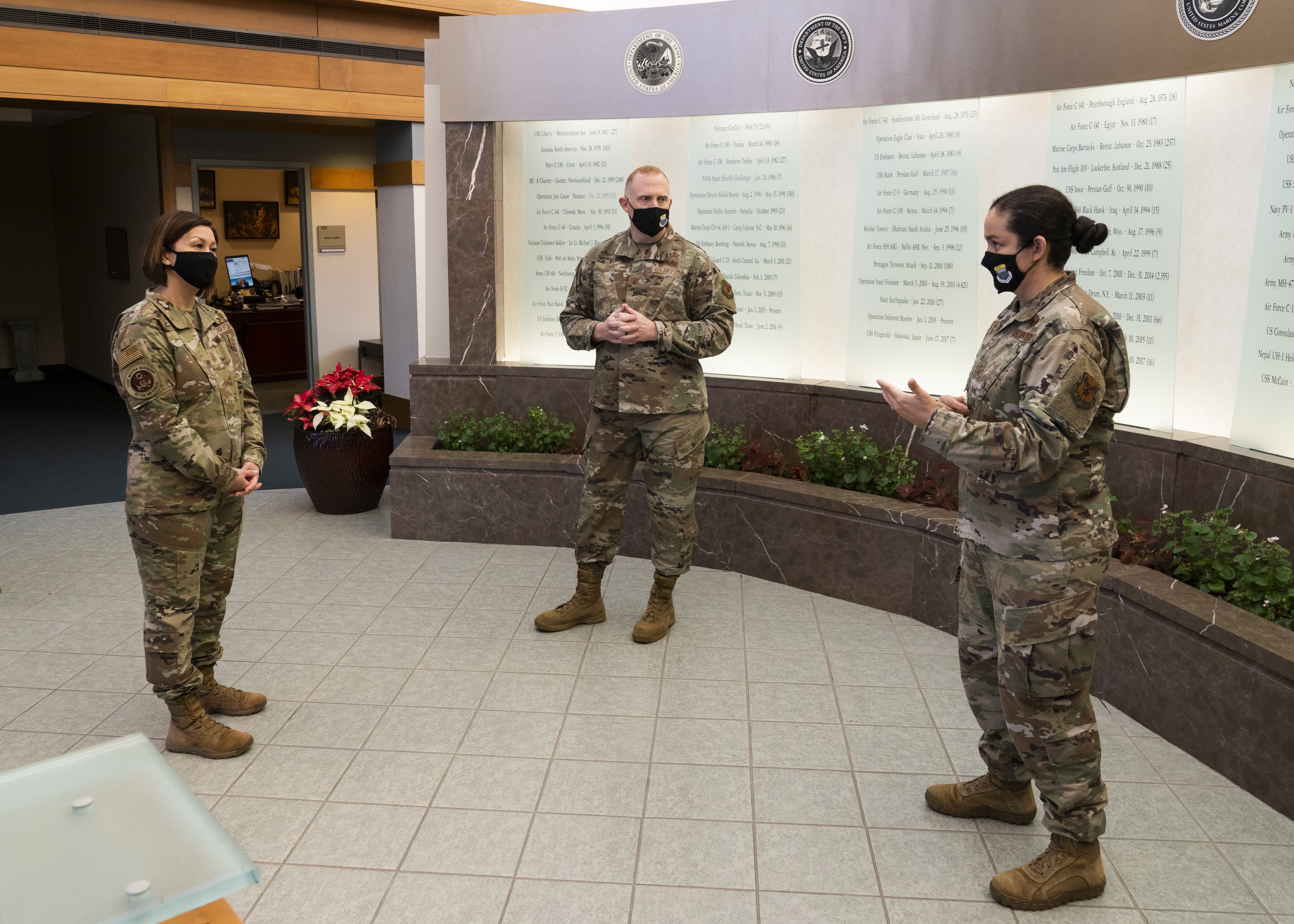 CMSAF visits AFMAO > Air Force Mortuary Affairs Operations > Article ...