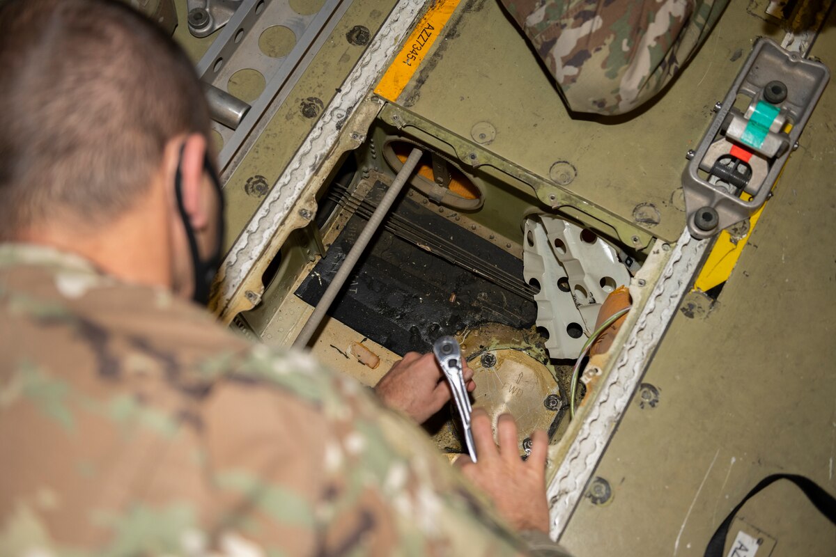 Leadership Rounds: 660th AMXS > Travis Air Force Base > News