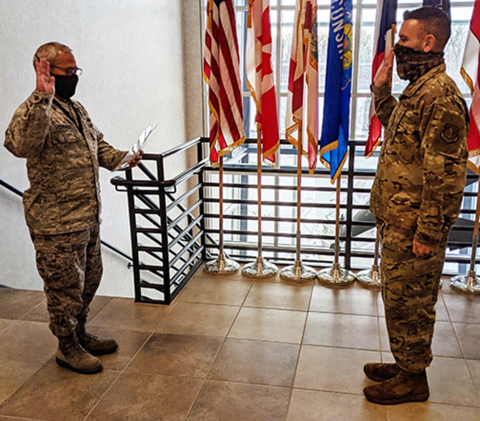 McCormick reenlists in Air National Guard