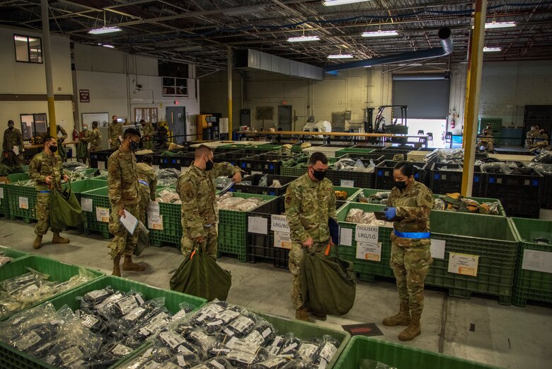 6th ARW exercises rapid global mobility during LRE > Air Mobility ...