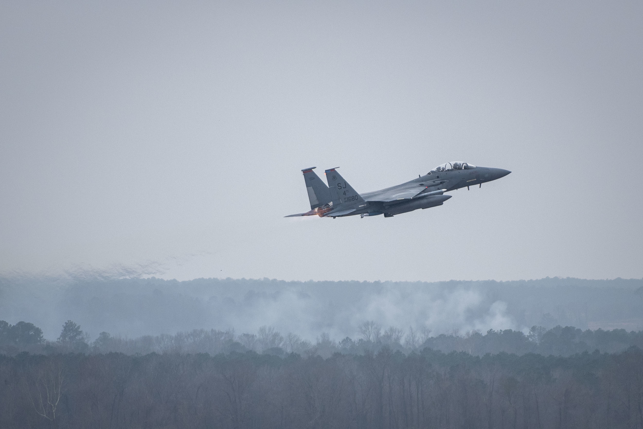 333rd Fighter Squadron F-15E Strike Eagles take off at SJAFB > Seymour ...
