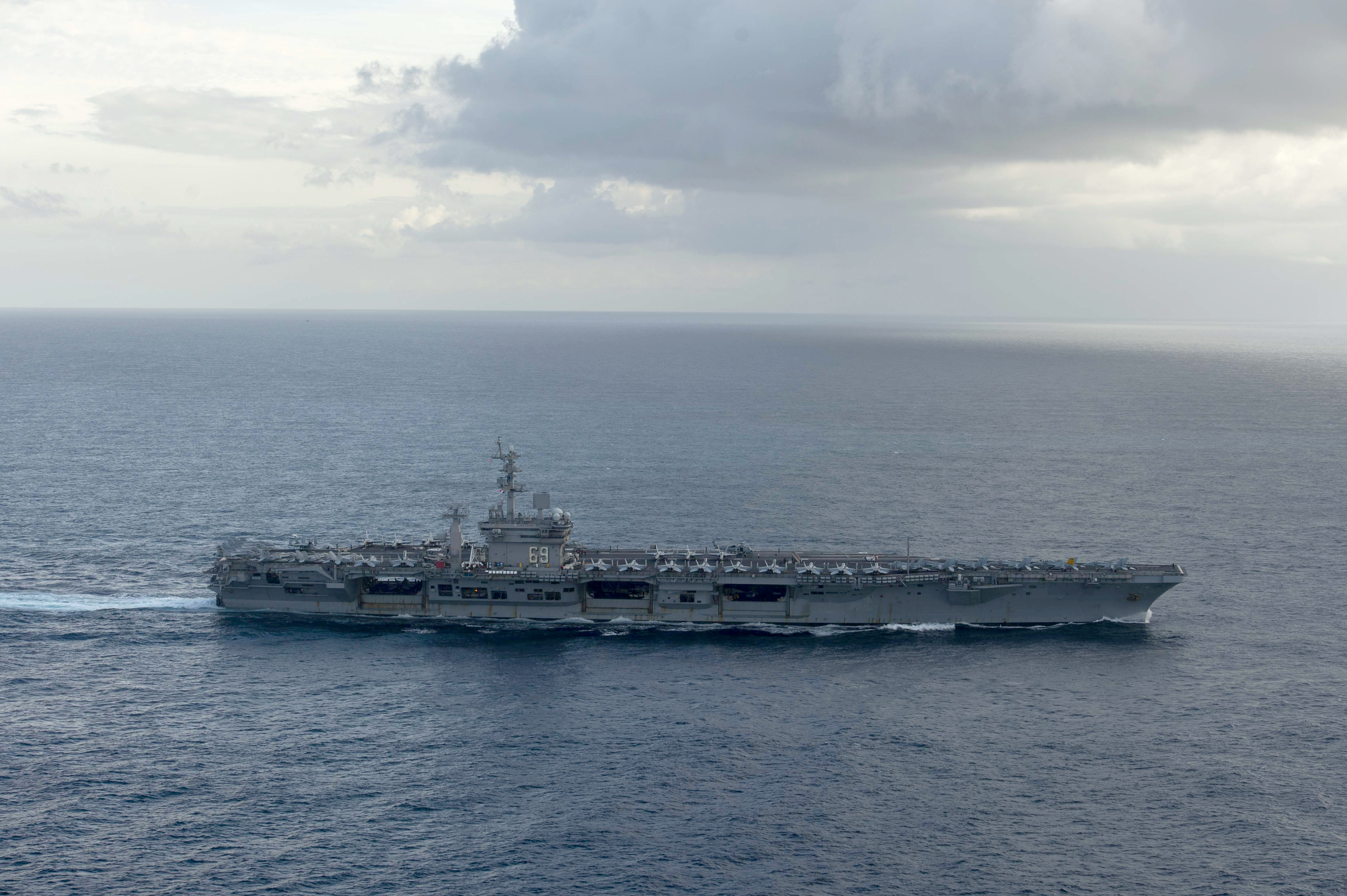 NAVSUP FLC Jacksonville Postal Operations Team Delivers for USS Dwight ...