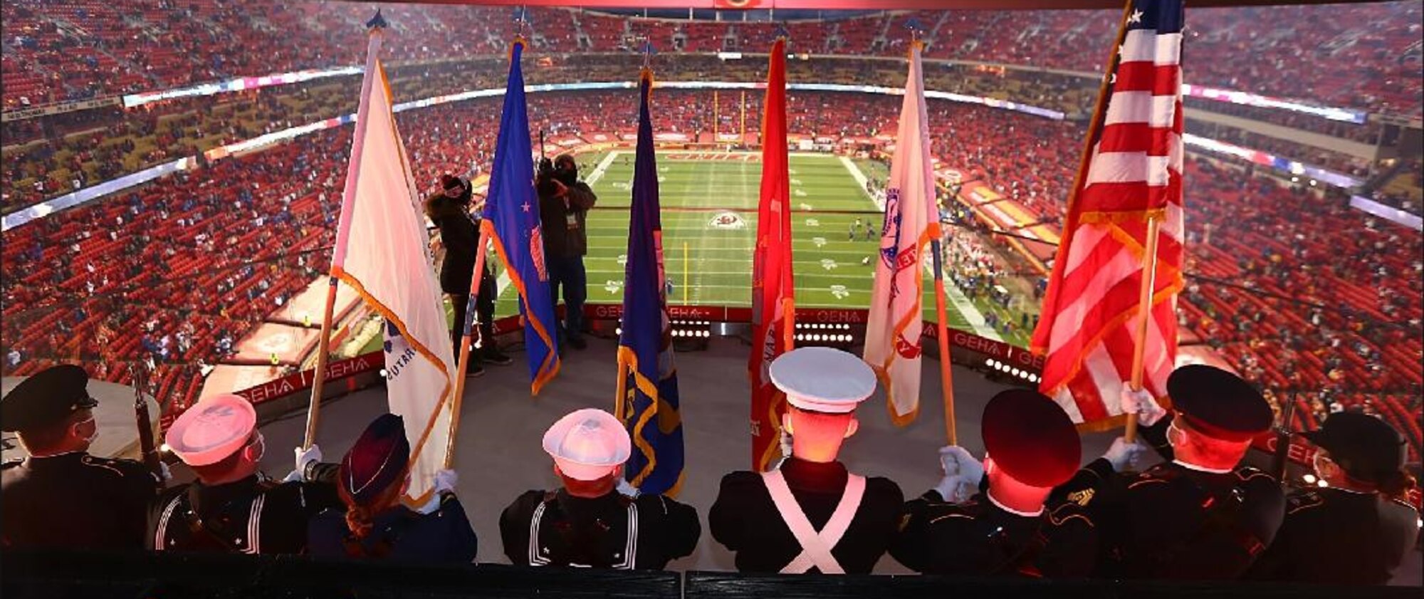 Parmley carries Air Force flag at AFC Championship Game > 184th Wing ...