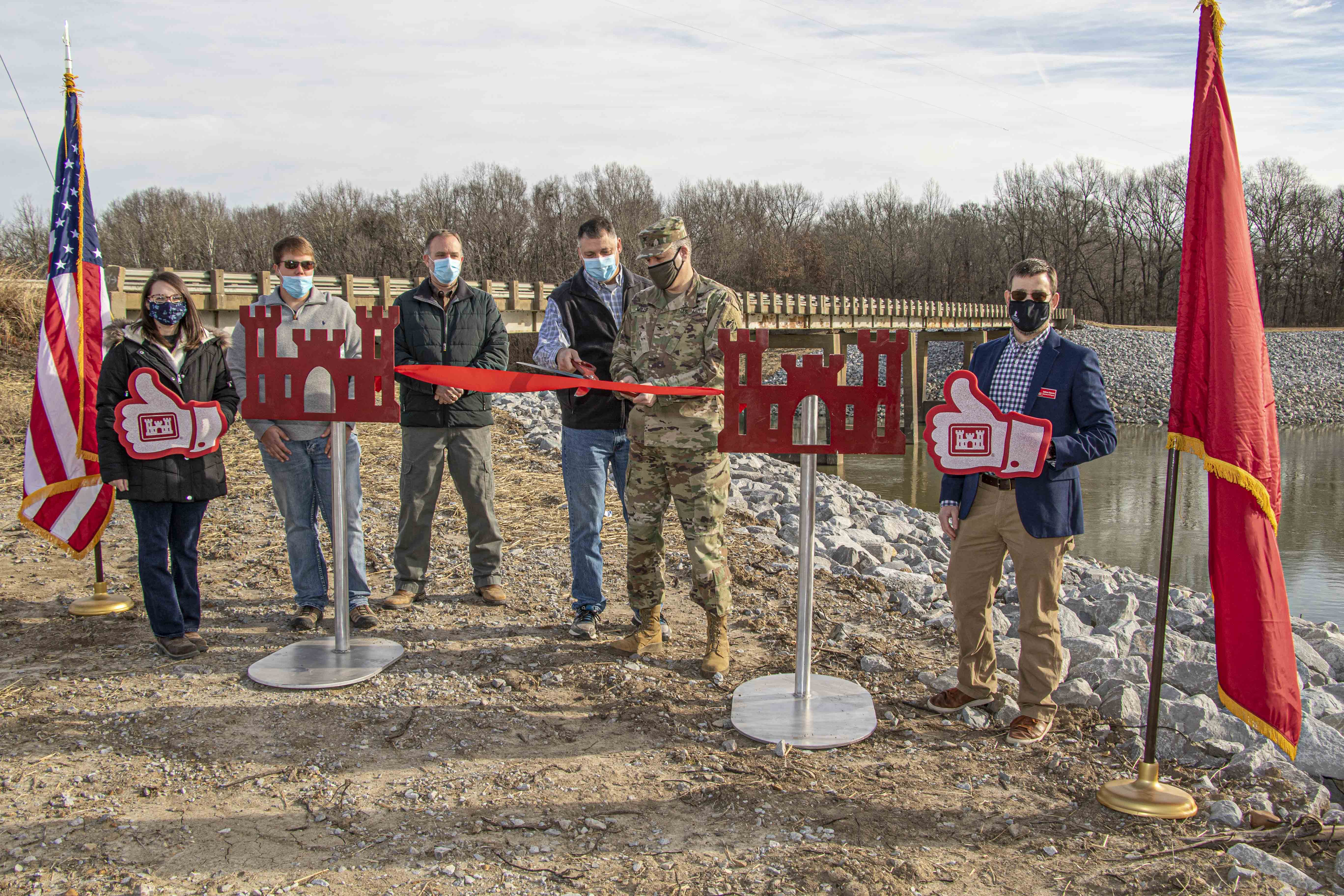 Complete: Scour repairs downstream of St. Francis bridge > Memphis ...