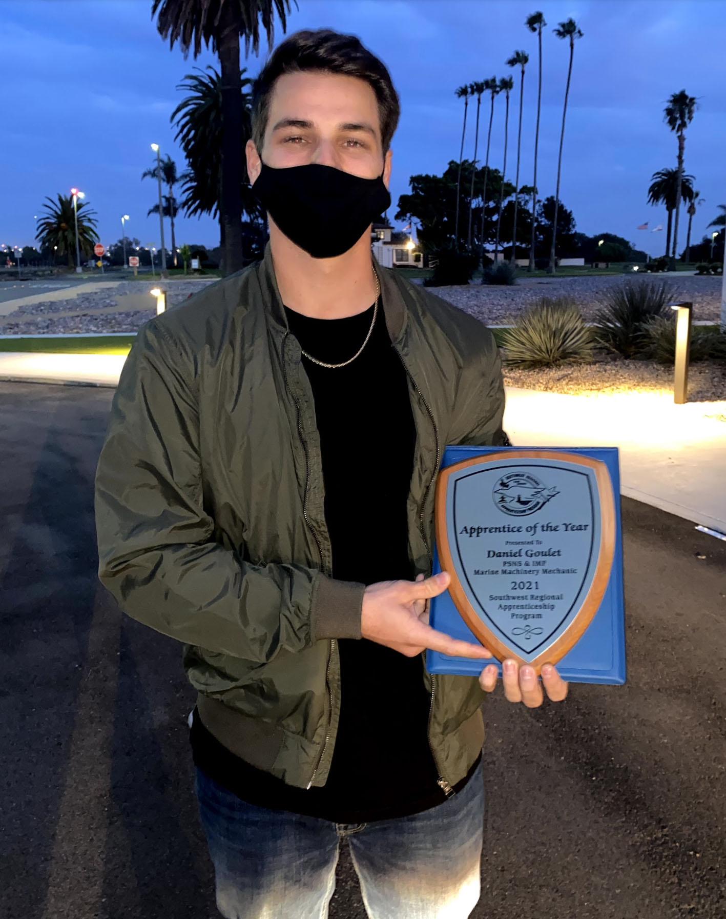 PSNS & IMF honors Southwest Regional Apprentice Program graduates