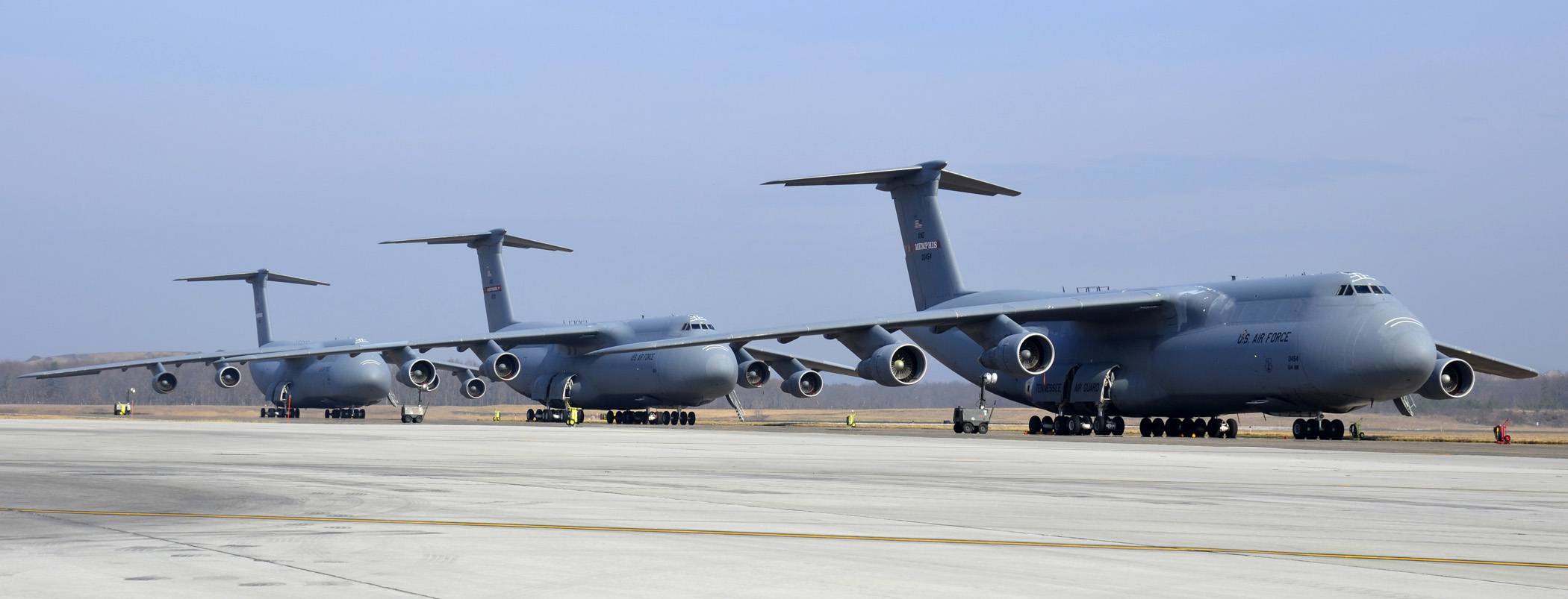 Airframe: The C-5 Galaxy > > Display