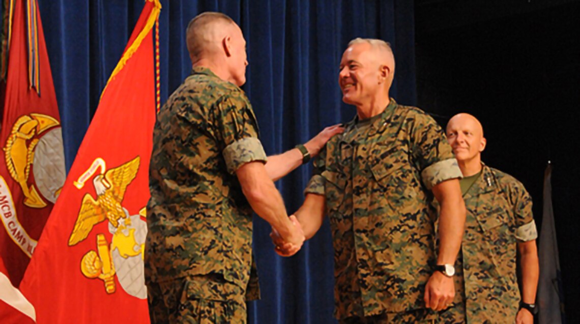 Marine Corps Installations Command (MCICOM) Change of Command > Marine ...