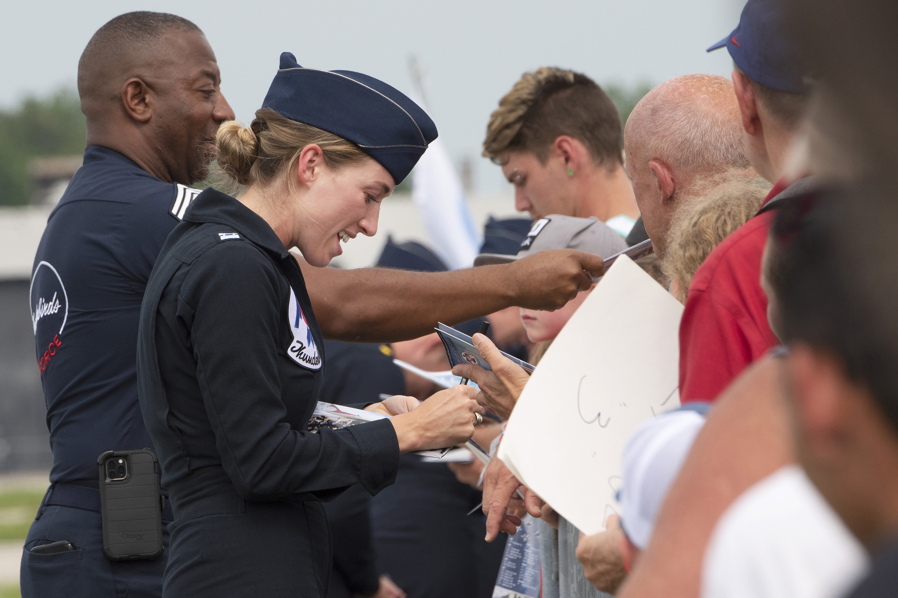 Greeting Fans | U.S. Department of War
