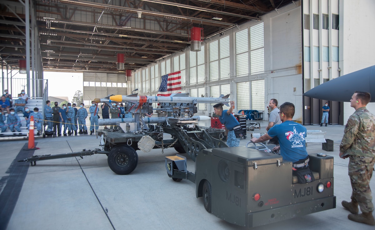 Fighter Squadrons compete in a Quarterly Load Crew, Dedicated Crew ...