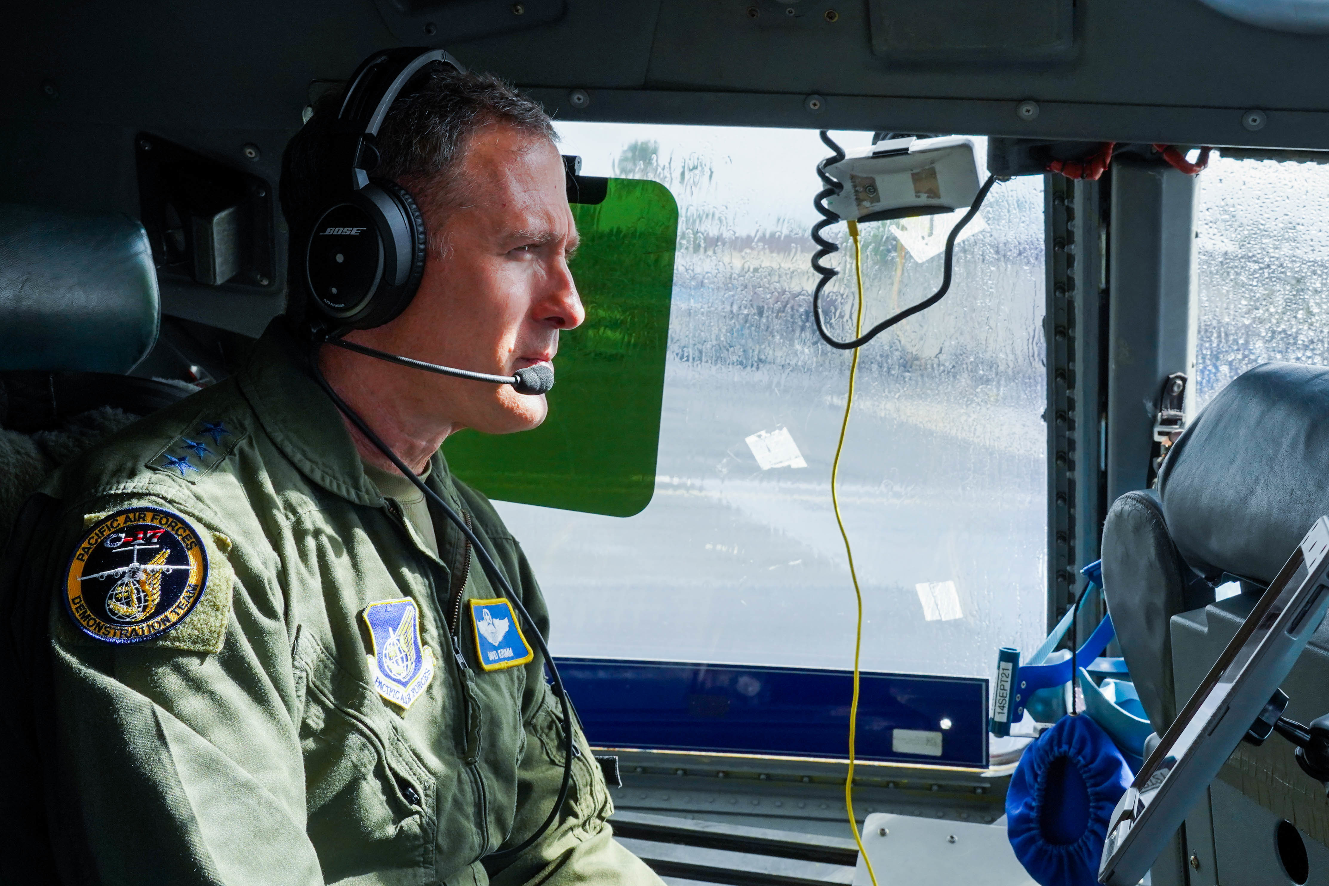 11th Air Force commander visits 15th Wing > 15th Wing > Article Display