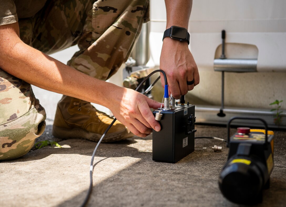 EOD Airmen receive new x-ray equipment