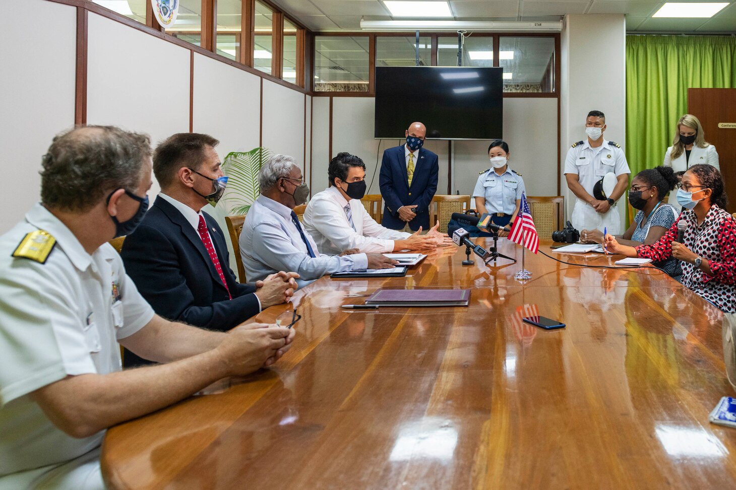 U.S. Sixth Fleet Vice Commander Attends Bilateral Signing in Seychelles ...