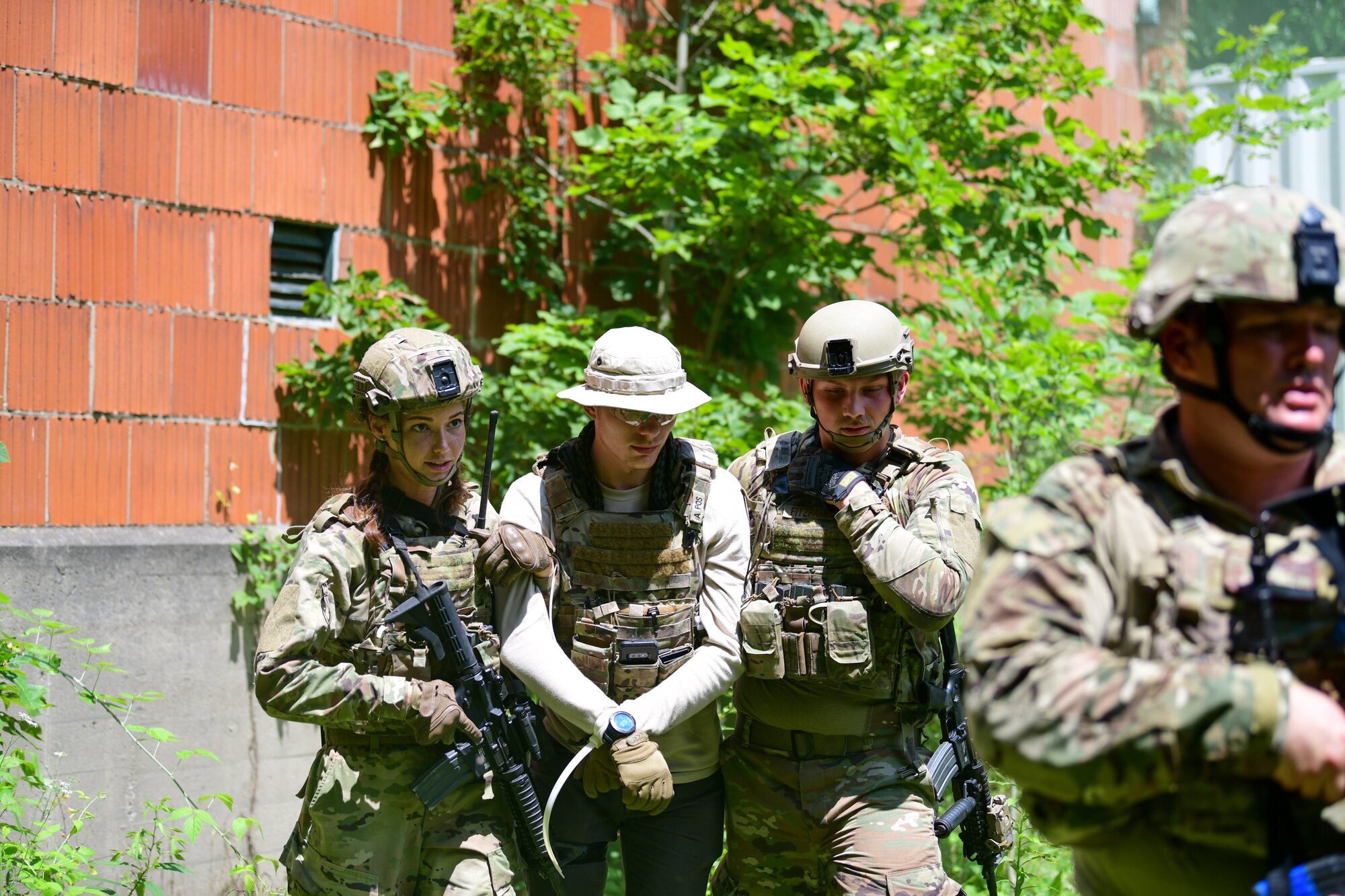 720th Security Forces Defender Instructs New Integrated Defense